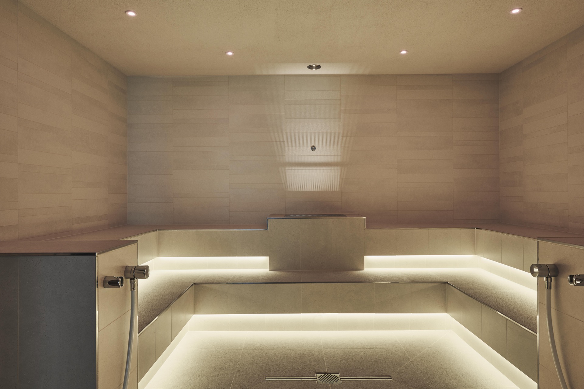 Wellness für die Sinne | Wellness-Therme FORTYSEVEN, Baden
